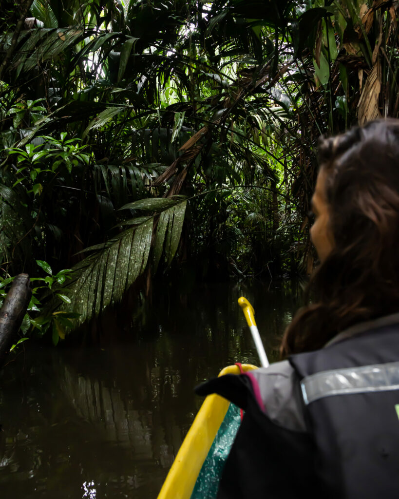 COSTA RICA - Take A Break Somewhere